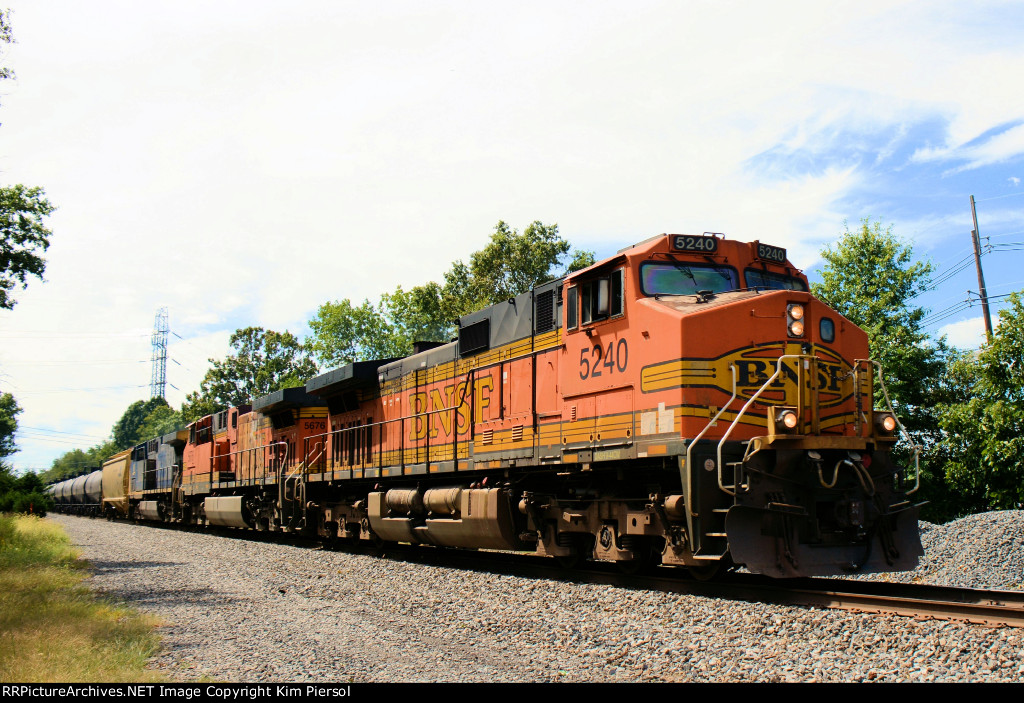 BNSF 5240
